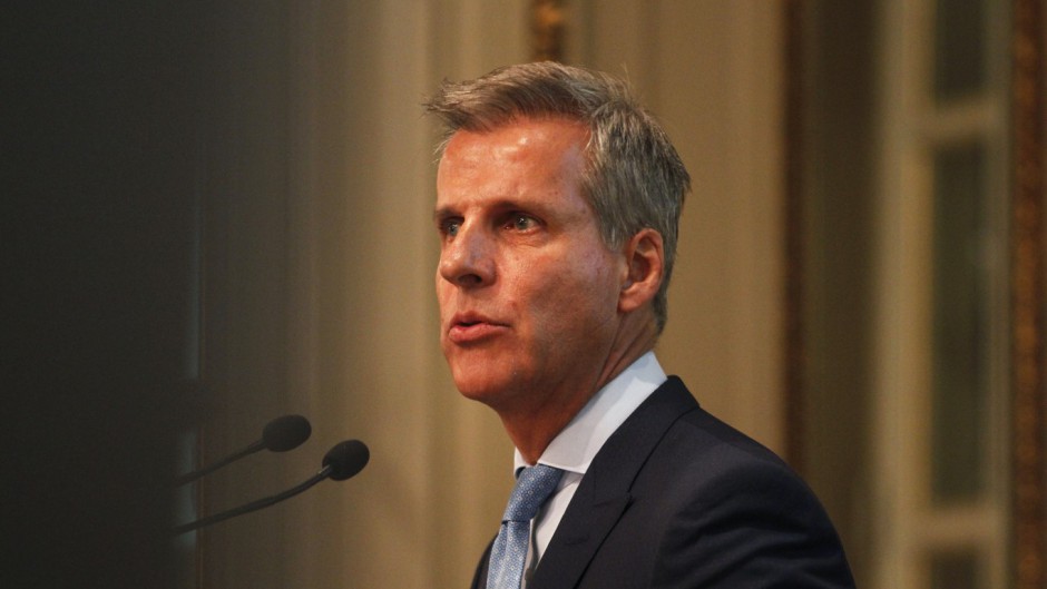 Escándalo judicial: Martín Redrado le ganó un juicio a Google - Revista ...