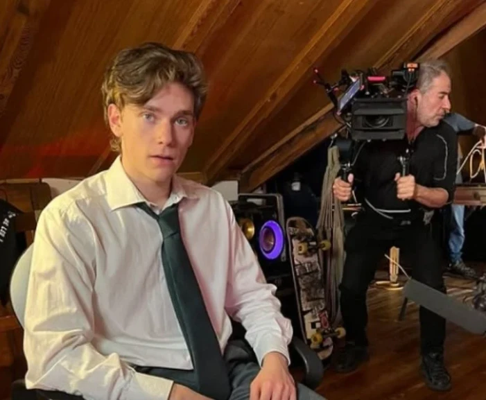 Así luce hoy Teo, el hijo súper fachero de Federico D’Elía que la rompe en el streaming ...